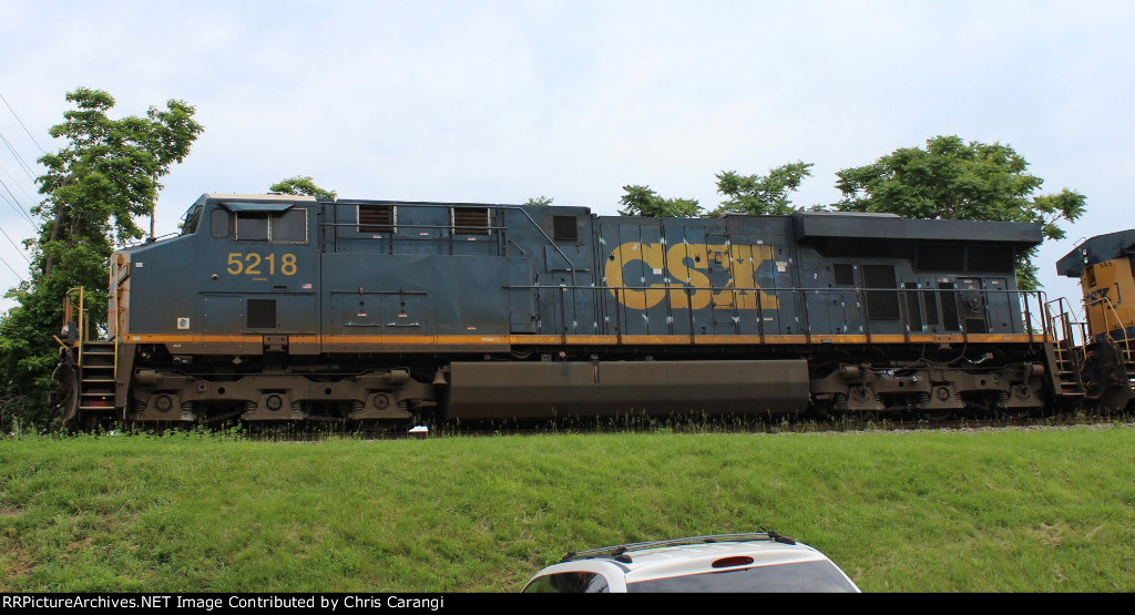 CSXT 5218 on Q389-02